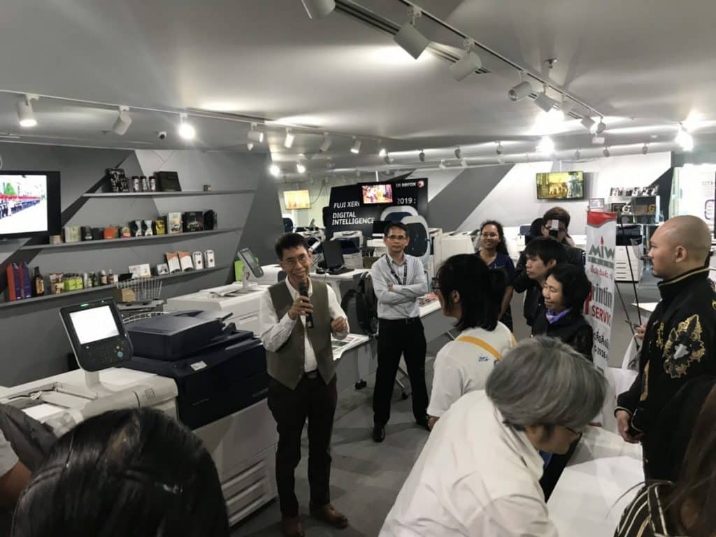 ริคโคร่วมออกบูธแสดงงานพิมพ์ ในงานอบรมบรรณาธิการรุ่นที่ 4 - Riccoprint โรงพิมพ์ราคาถูก